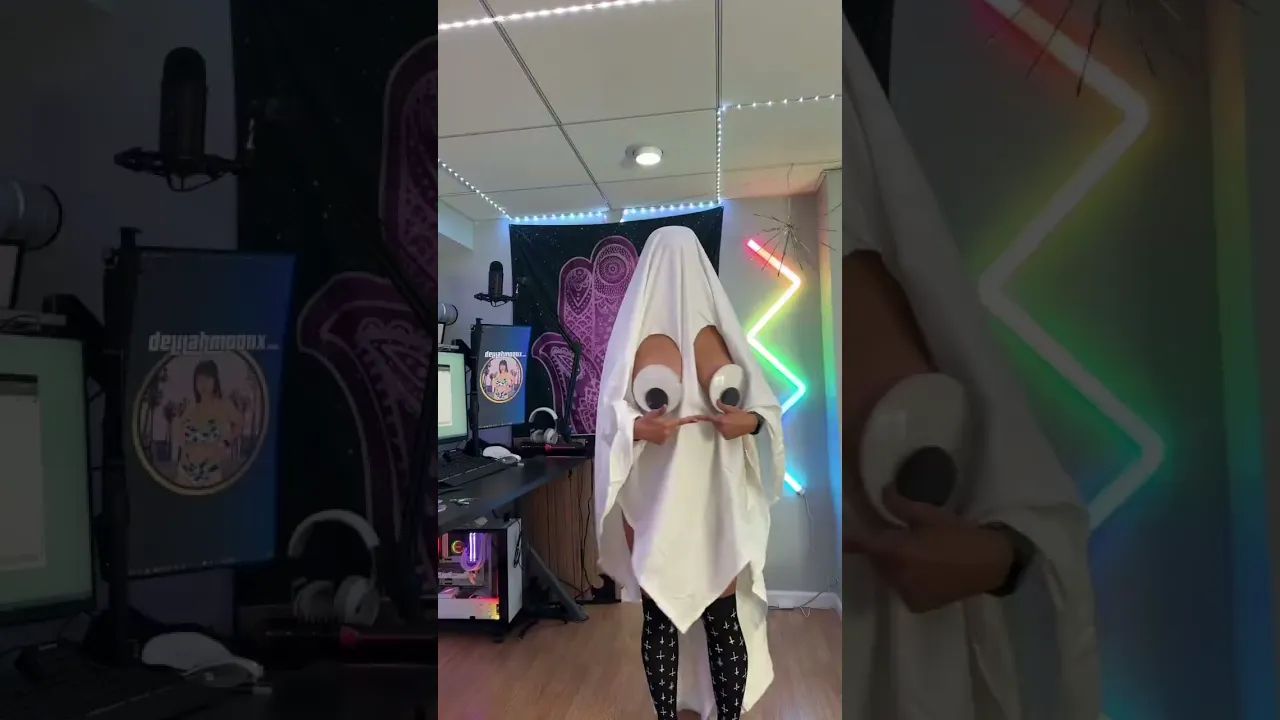 Titty Ghost - YTboob